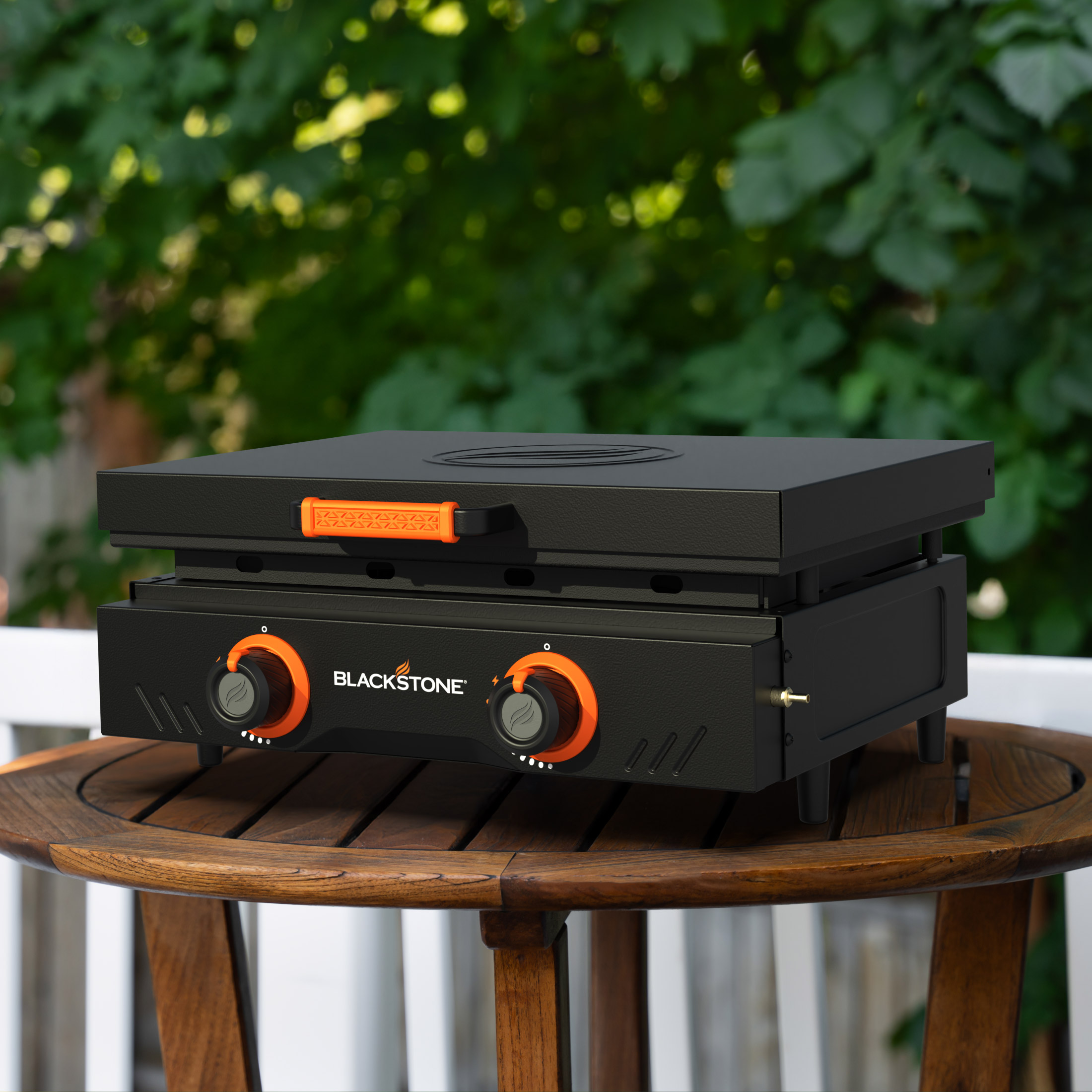 Blackstone 22” Griddle with Hard Cover and Carry Bag Bundle | Costco