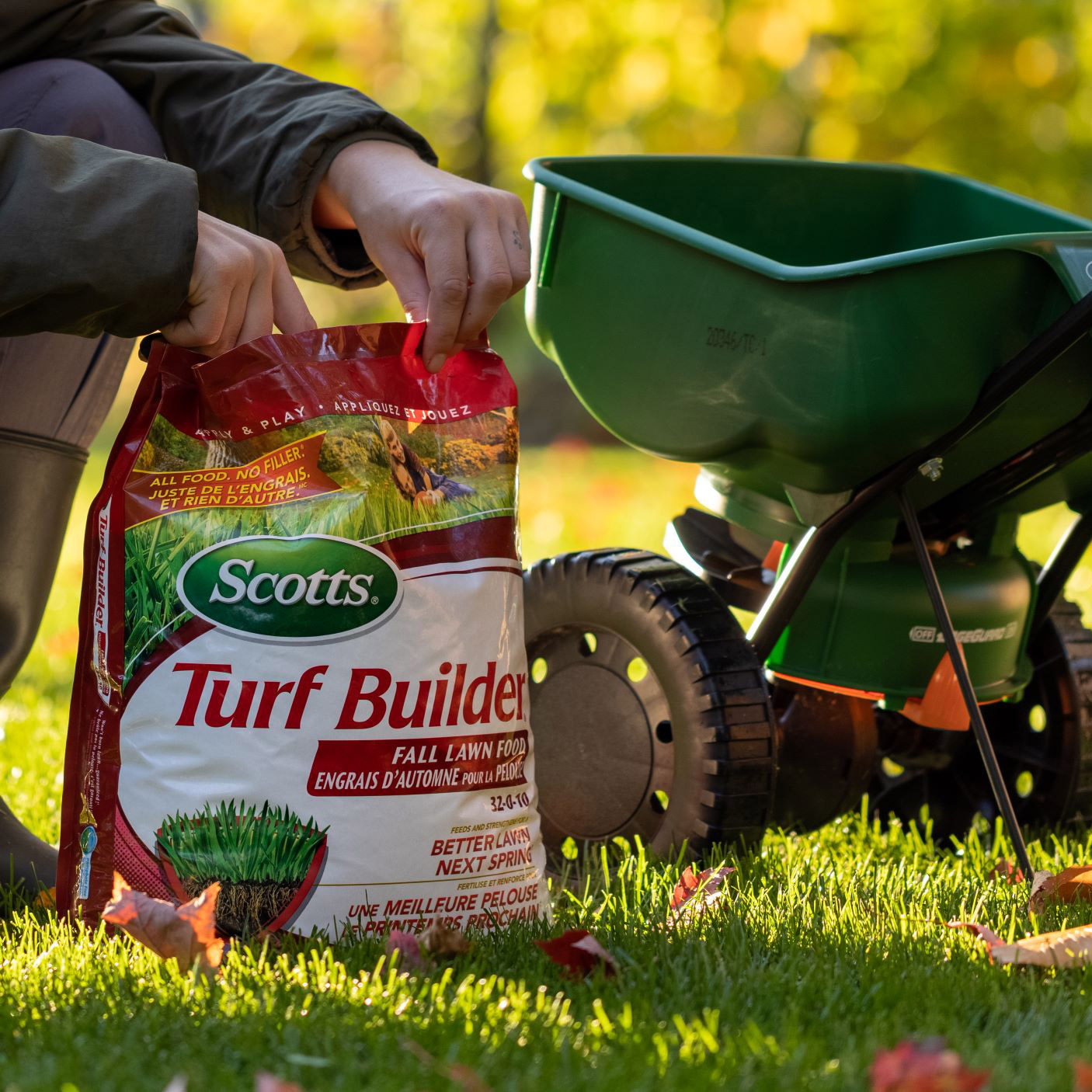 Scotts Turf Builder Fall Lawn Food 32-0-10 | Costco