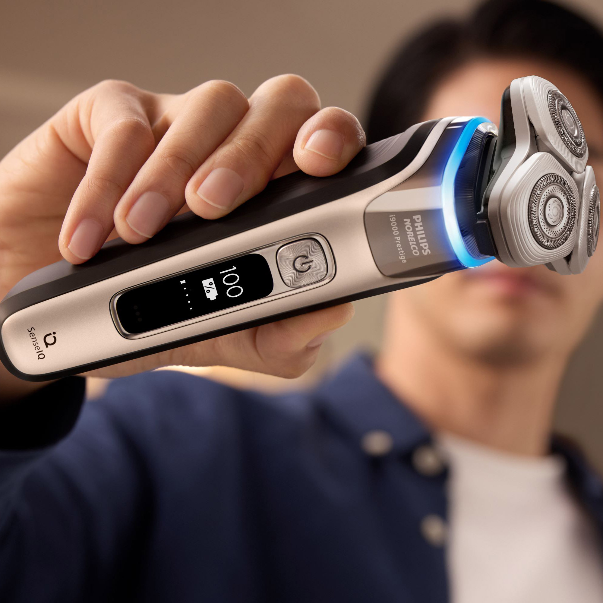 Philips Norelco i9000 Prestige Electric Wet and Dry Shaver Powered by ...