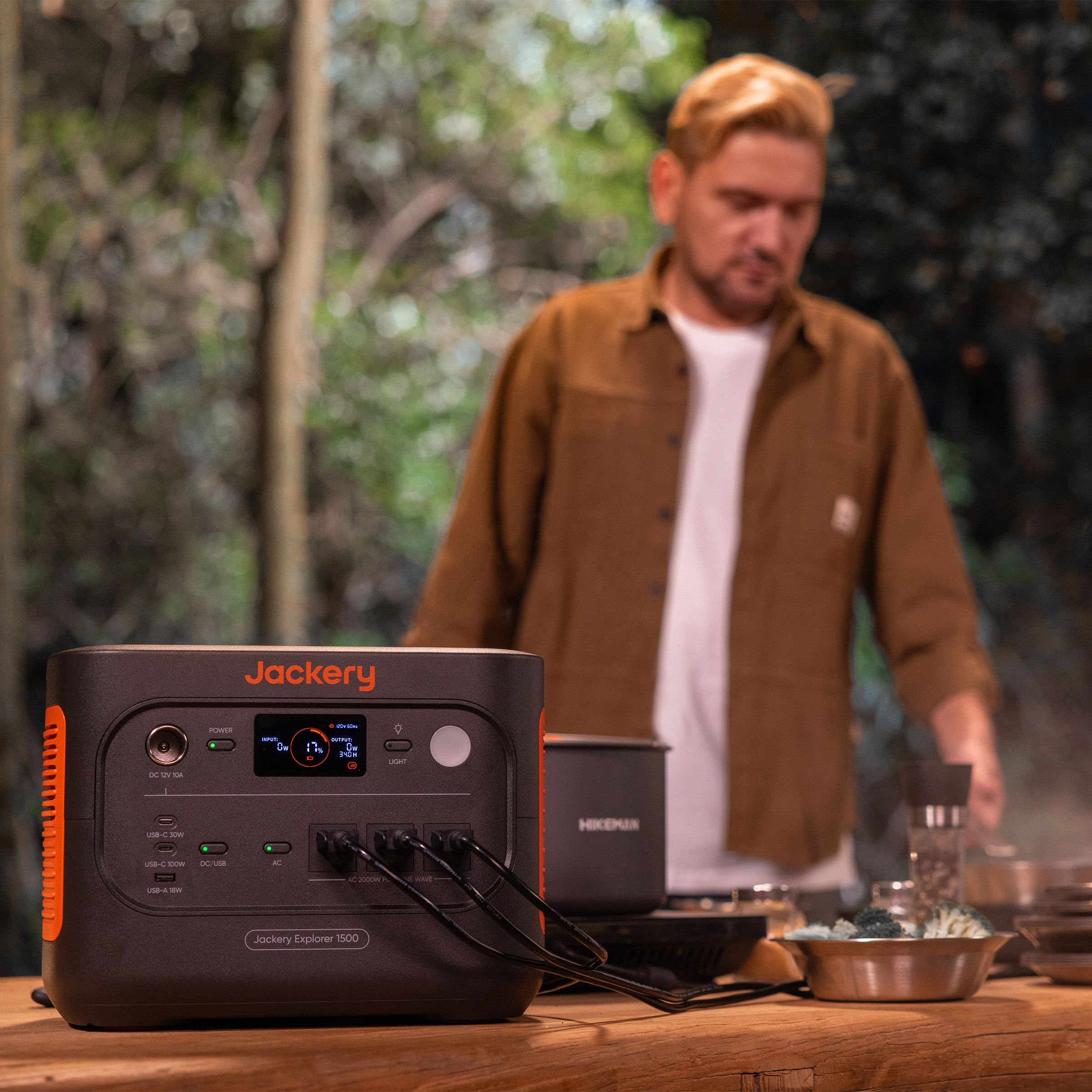 Jackery Explorer 1500 v2 Solar Generator with Solar Panel 100Air | Costco