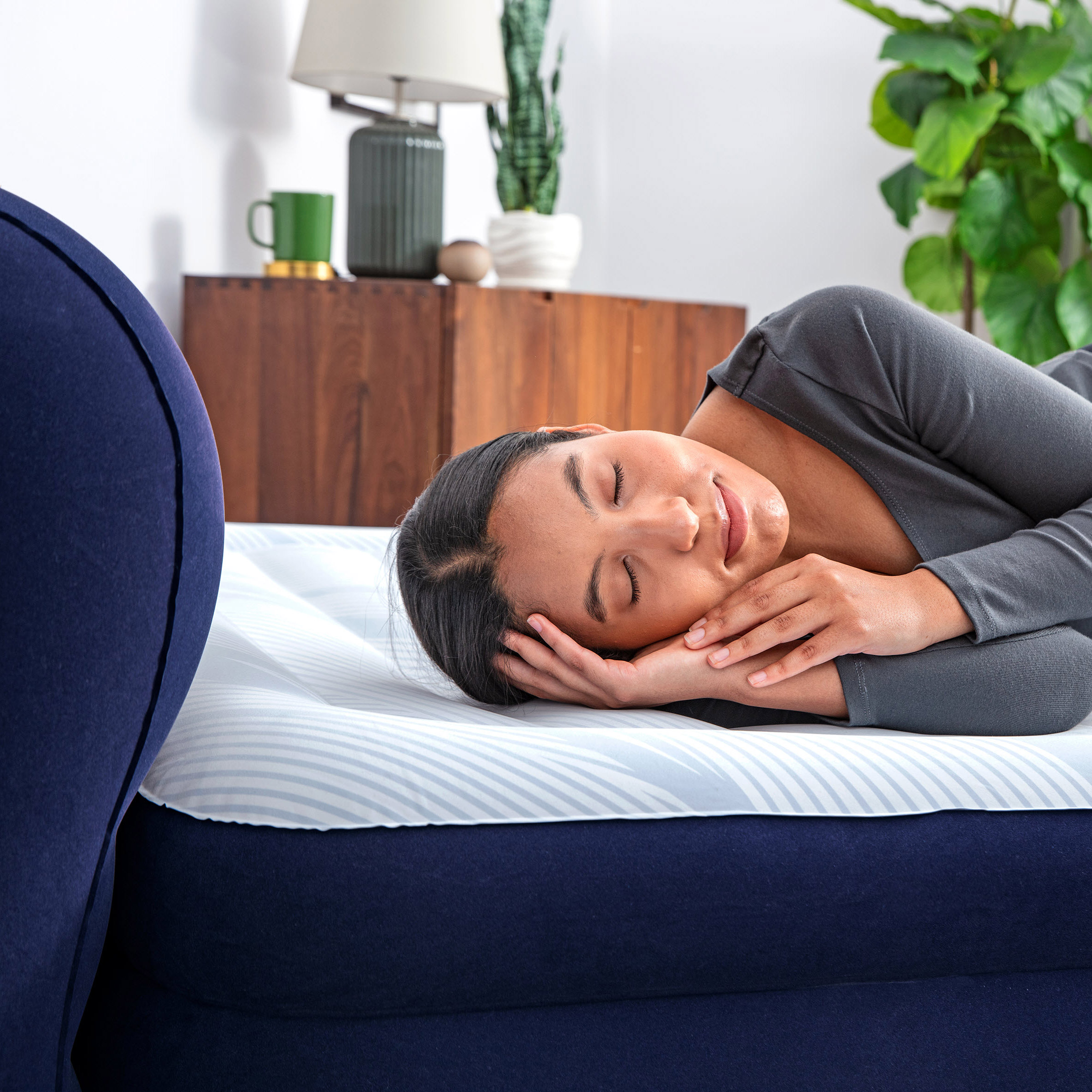 Sealy Air Mattress Queen with Built-in Headboard | Costco