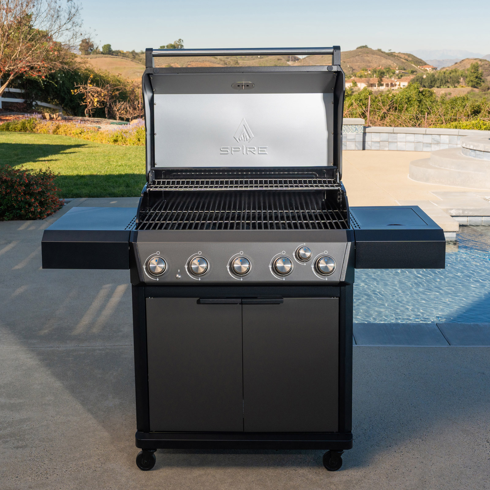 SPIRE 550X 6 Burner Gas Grill | Costco