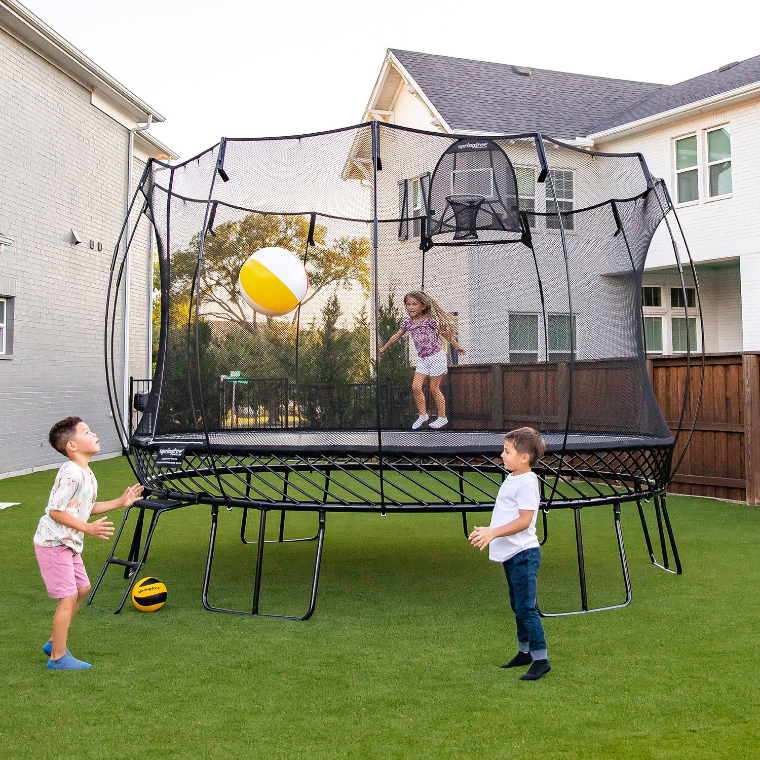 Springfree 13 ft Jumbo Round Trampoline Bundle | Costco
