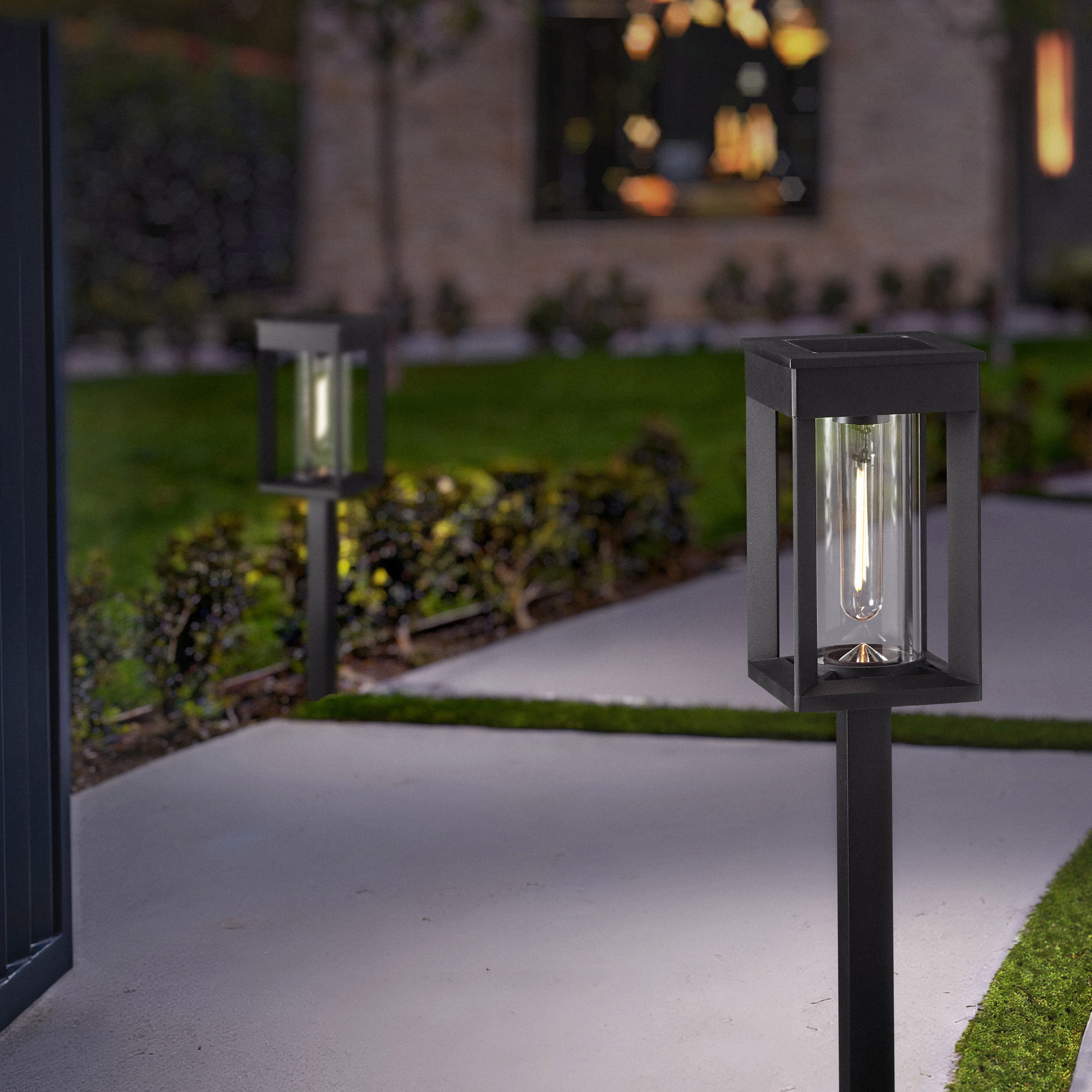 GTX Solar LED Pathway Lights, 4-pack | Costco
