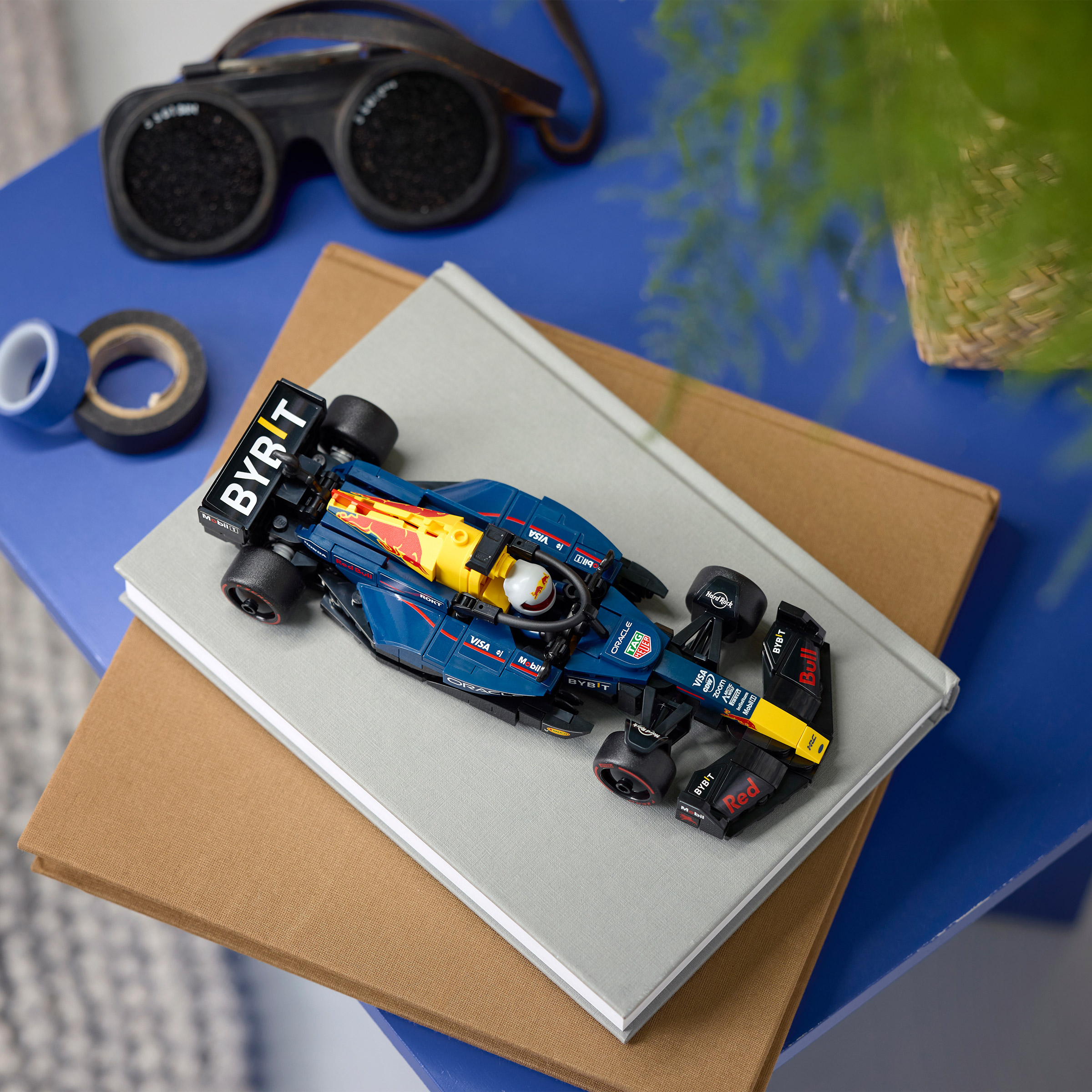 LEGO Oracle Red Bull Racing RB20 Bundle | Costco