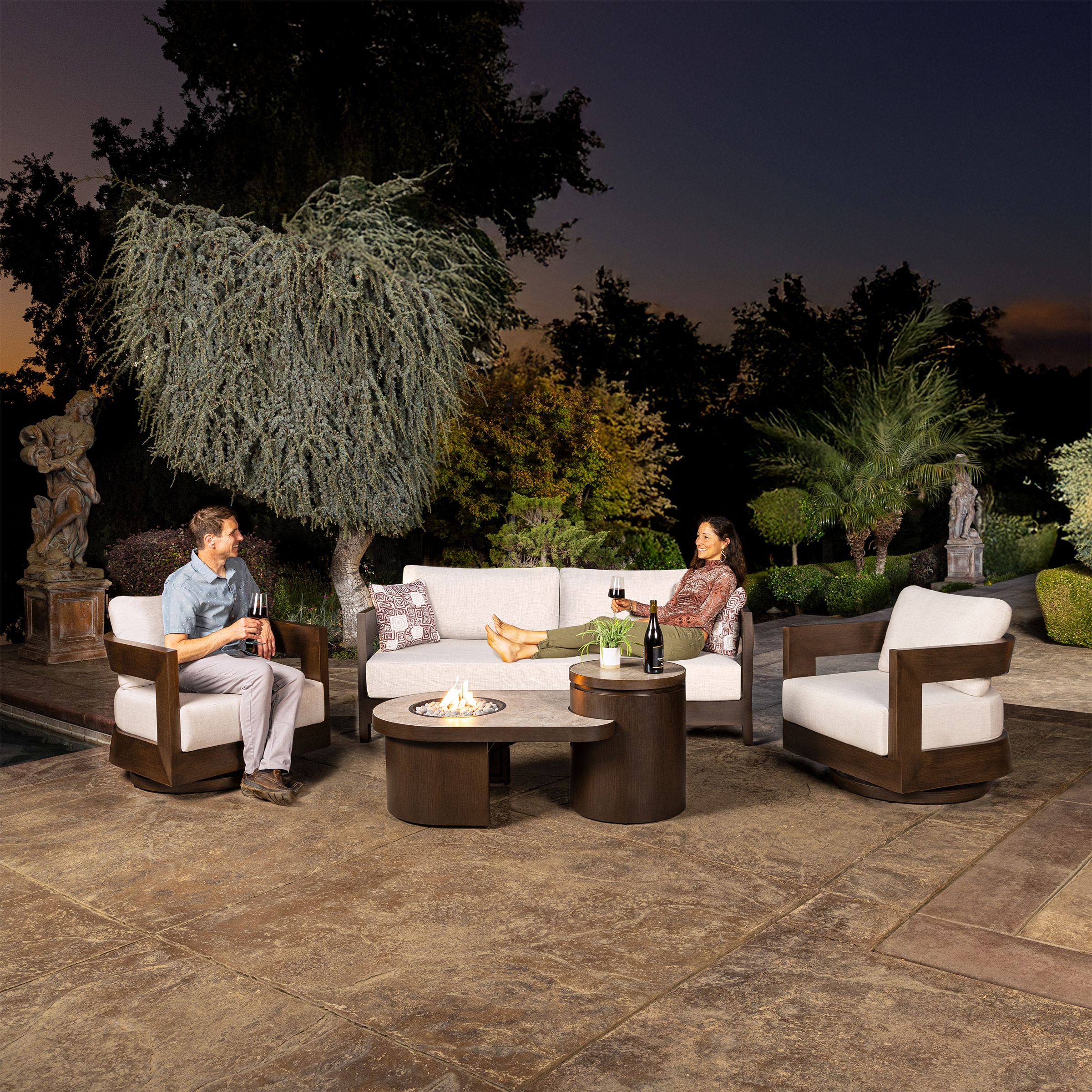 MoDe Odessa 4-piece Outdoor Patio Deep Seating Set | Costco