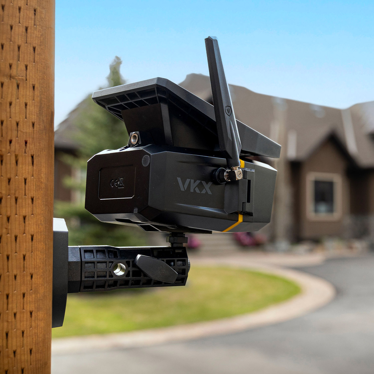 VOSKER VKX Outdoor 1080p Solar Powered Cellular Connectivity Security ...