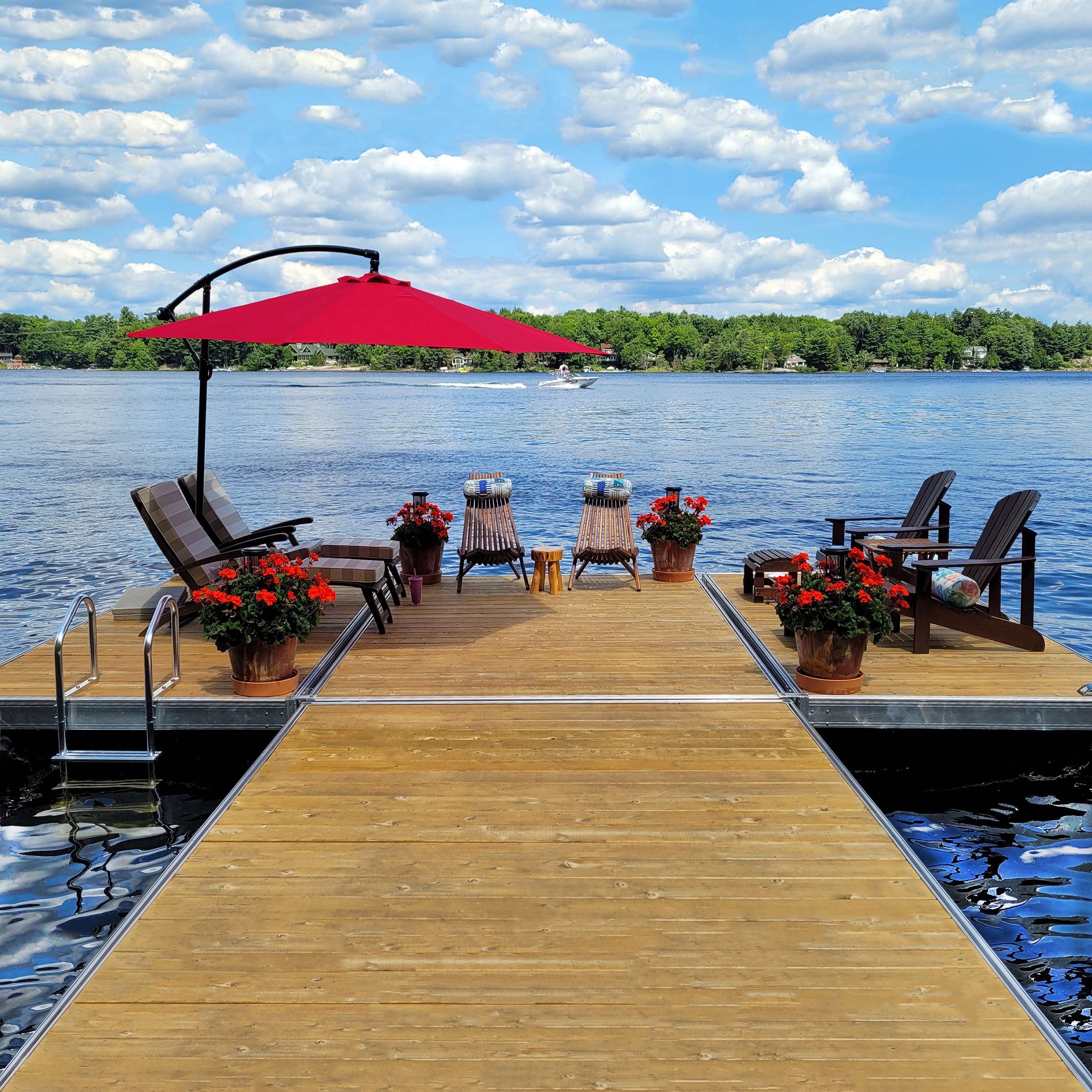 Multinautic QPF495 Aluminum Stationary Dock with Cedar Decking | Costco