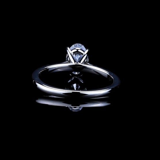 Oval Cut 1.00 ct VS1 Clarity, G Color Diamond Platinum Solitaire Ring | Costco
