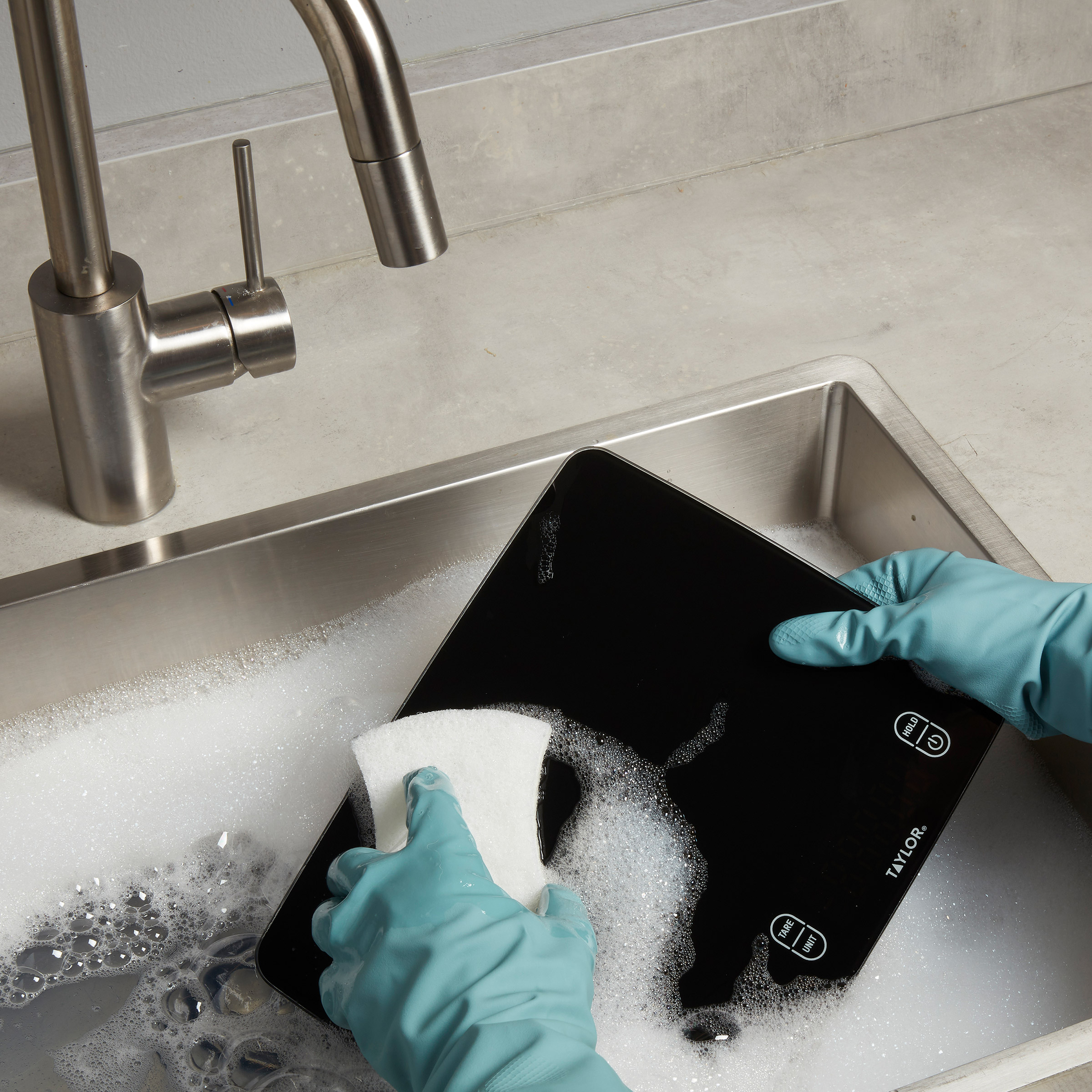 Taylor Waterproof Digital Kitchen Scale | Costco