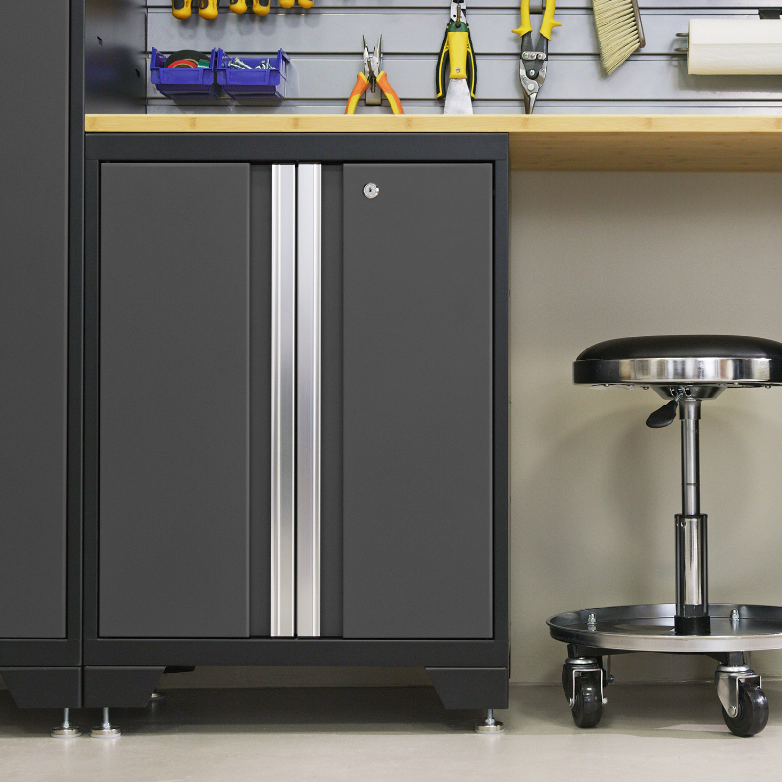 NewAge Products Bold Series 6-piece Cabinet Set with 30 in. Locker ...